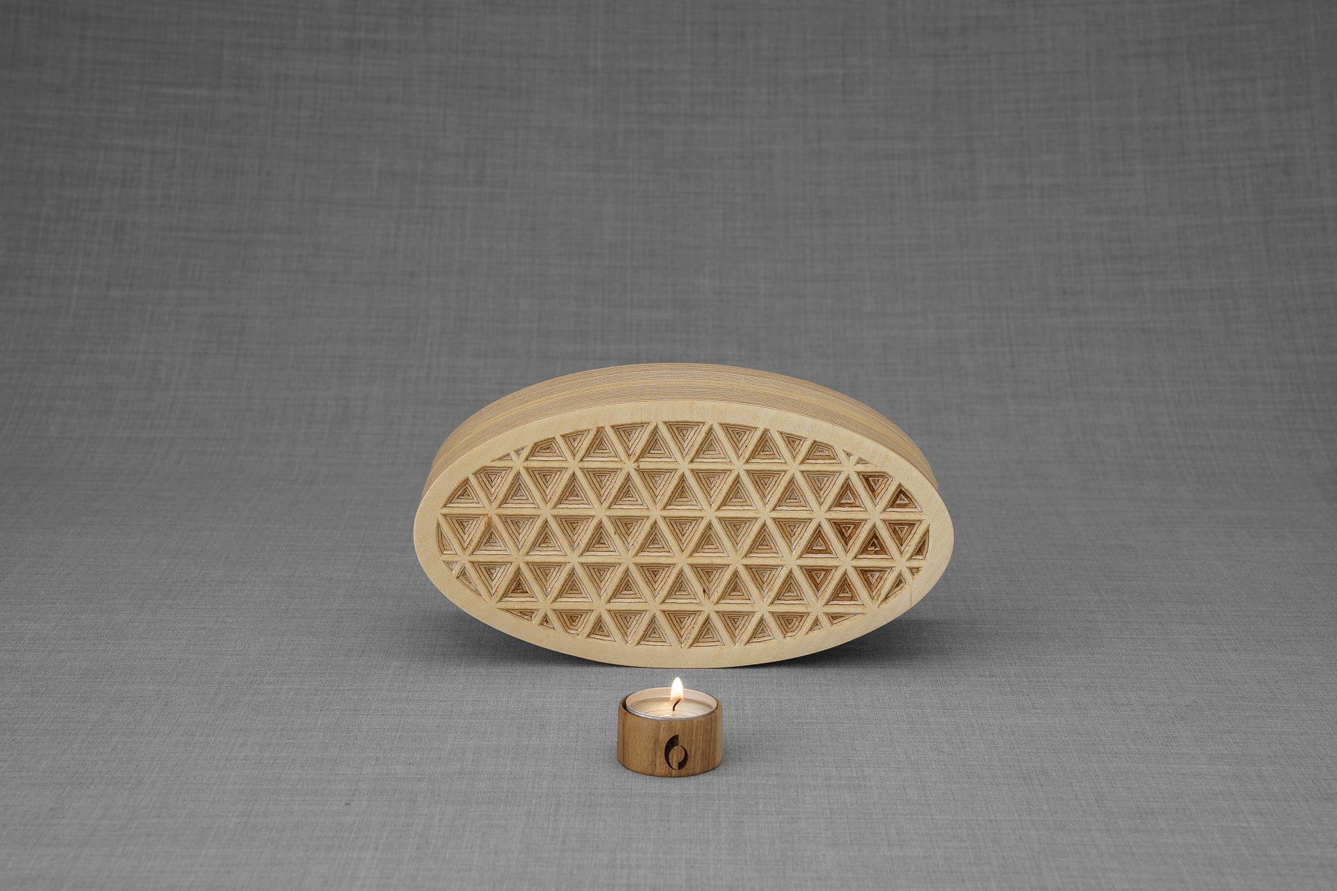 Wooden Cremation Urn "Remembrance" - Handmade Urn - Uroko Pattern