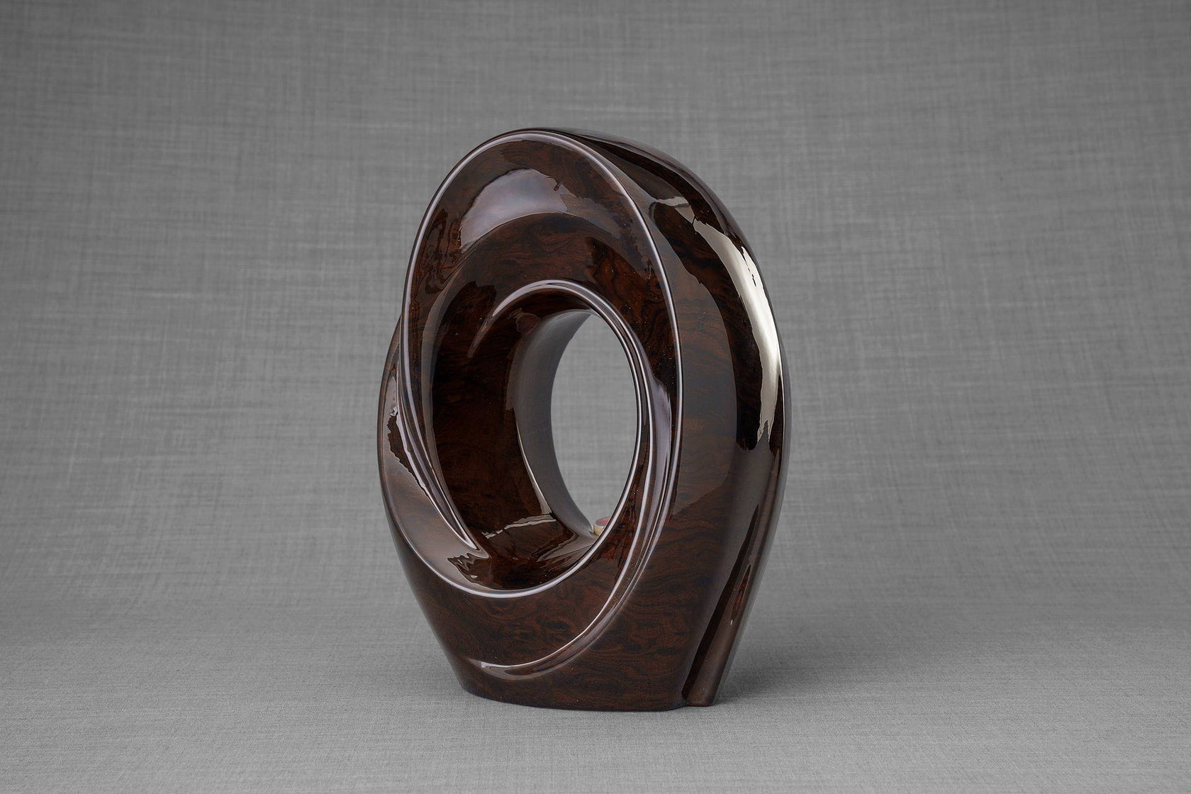 Hydro Dipping Cremation Urns | Pulvis Art Urns